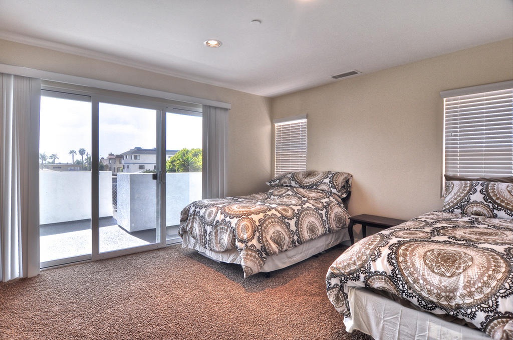 Pacific View Sober Living - Recovery Compass